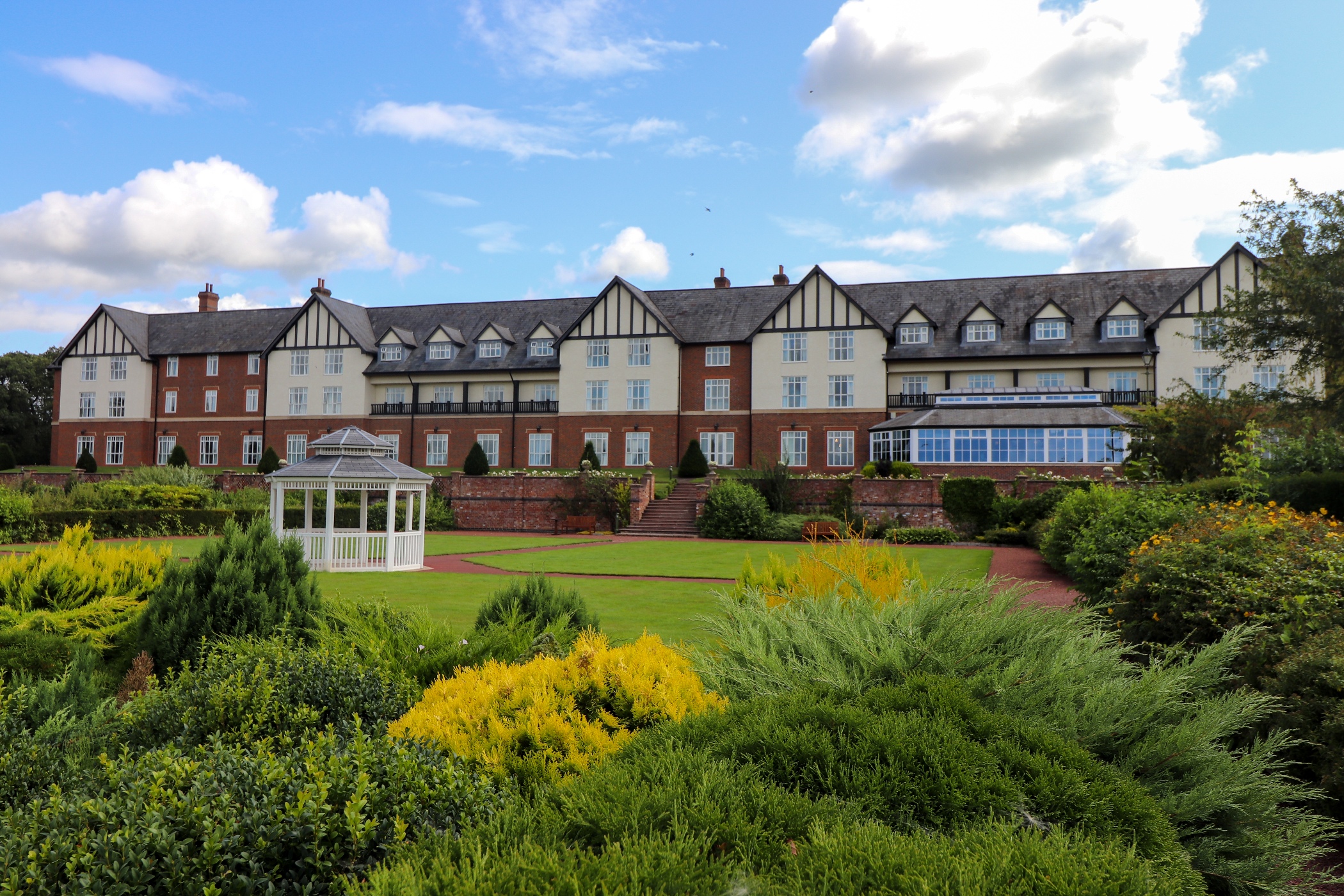 GB GOLF BREAKS CARDEN PARK HOTEL Midlands Golfer GB GOLF BREAKS CARDEN PARK HOTEL Midlands Golfer